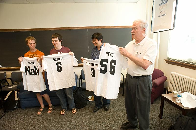 MathPartyMay2010/064010_math_awards0089